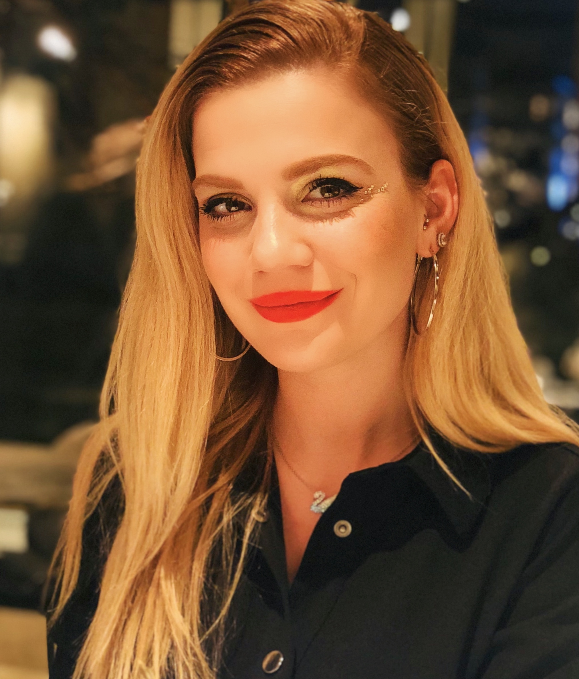 Serap Ağalar: Duygusal Boşluk Sonsuz Bir Şimdiki Zaman Mı? - İzdiham Dergi